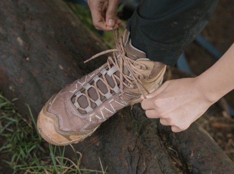 Panduan Konversi Ukuran Sepatu Pria, Wanita, dan Anak