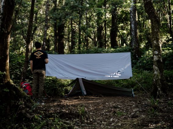 Apa Itu Flysheet? Ini Fungsi & Rekomendasi Bahan yang Nyaman