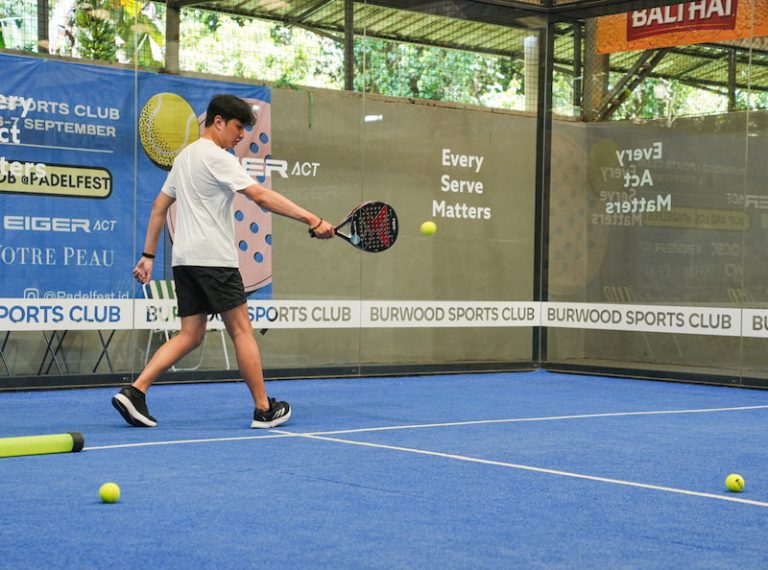 Cara Main Padel Secara Praktis agar Cepat Mahir di Lapangan
