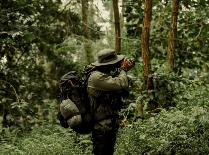 10 Rekomendasi Topi Rimba Terbaik yang Stylish dan Kekinian
